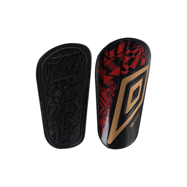 Umbro Neo Shield Guard W/Sleeve - Junior - Black/Gold/Fire Whirl ...